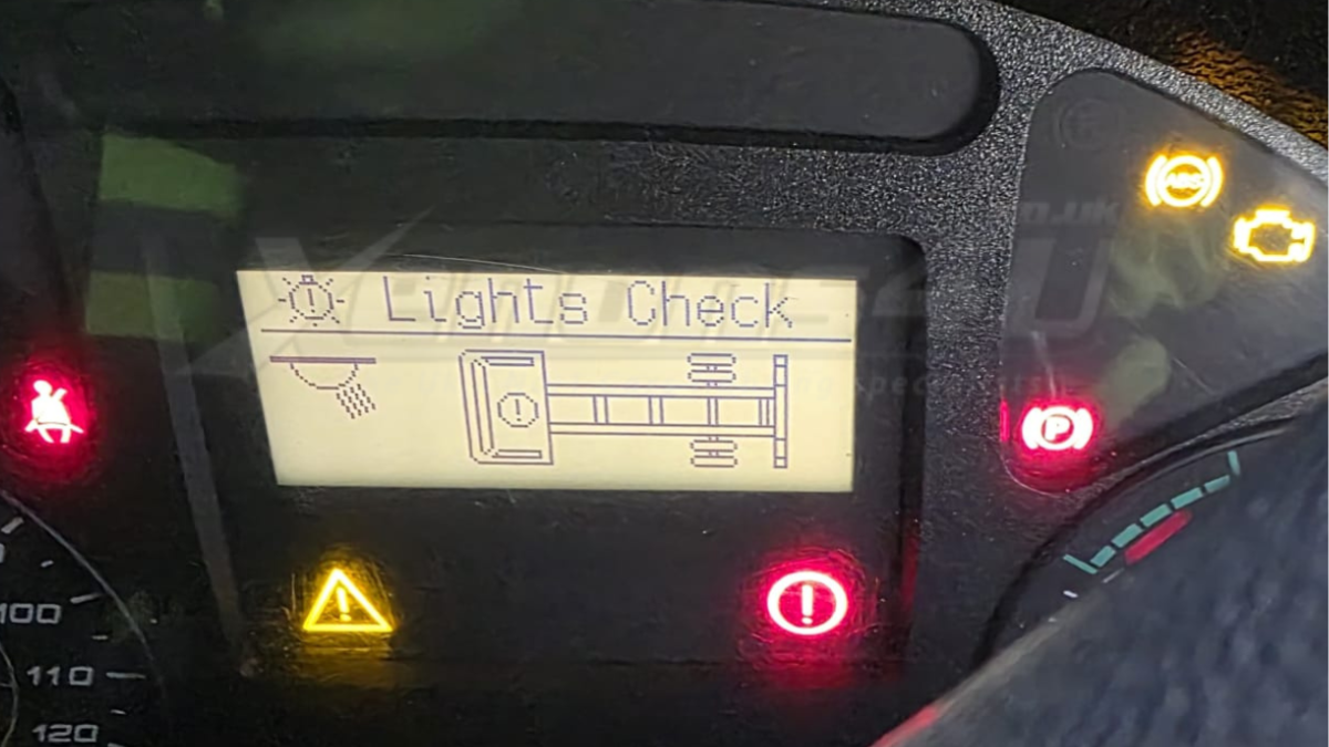 Guide to Iveco Stralis Trakker Eurocargo Lights Check Warning